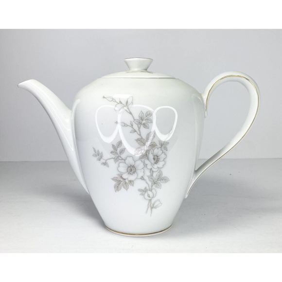 KPM Krister | Dining | Kpm Krister 742 White Flowers Large Porcelain ...
